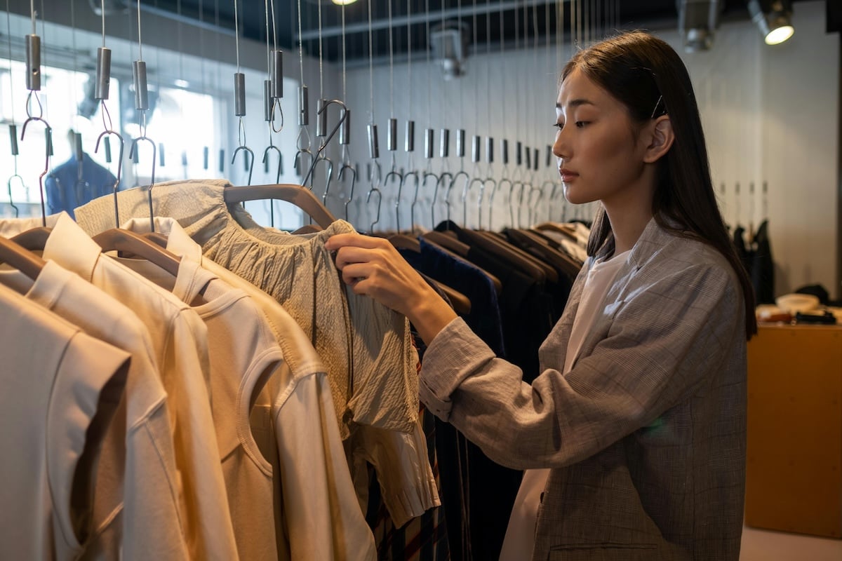 Why Consumers Lean Brand Agnostic and How To Win Them Back | Salsify