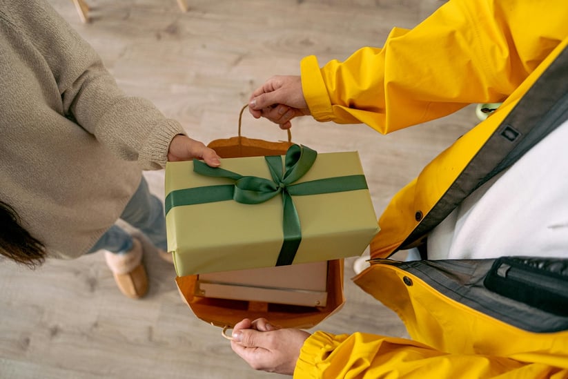 Consumer Spending Trends: 2025 Holiday Spending Predictions | Salsify