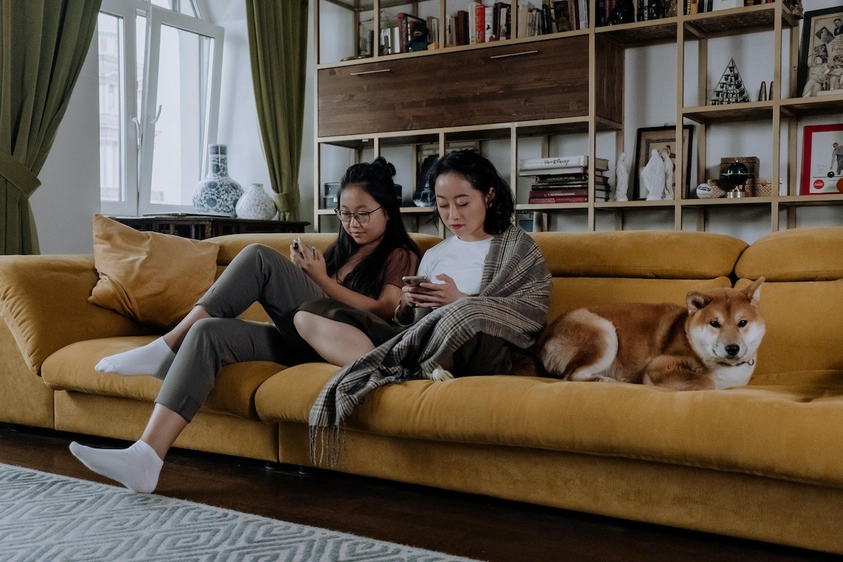 New Data Shows Who Controls Household Spending and Budget | Salsify